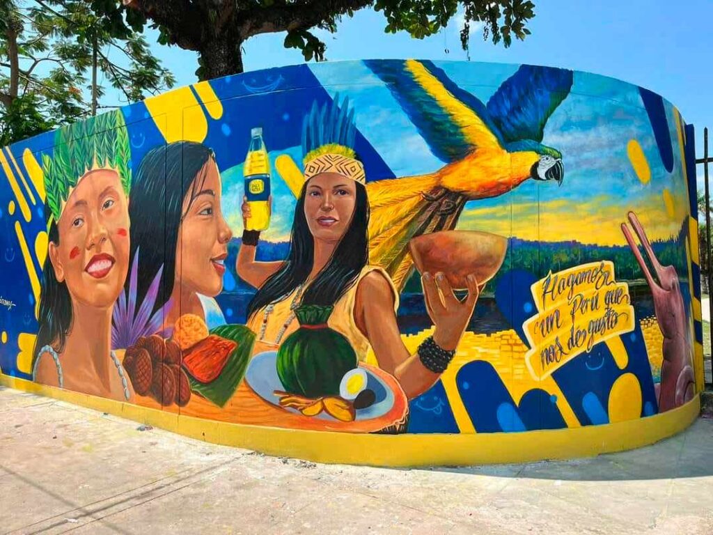 Corredor artístico de Inca Kola en Iquitos & Lima - Hey Hunters