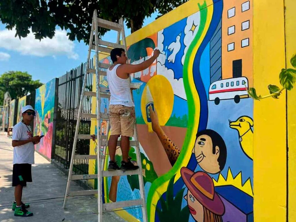 Corredor artístico de Inca Kola en Iquitos & Lima - Hey Hunters